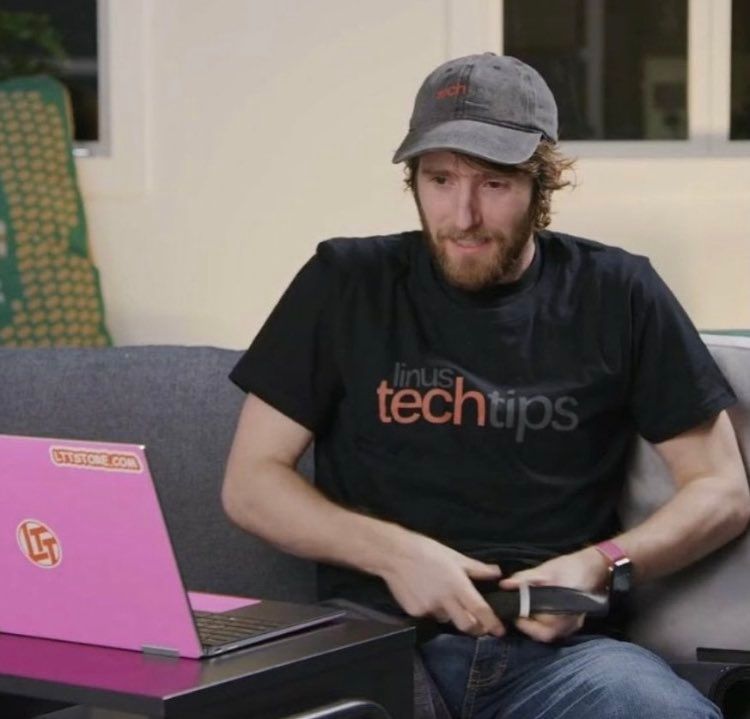 blursed linus | Scrolller