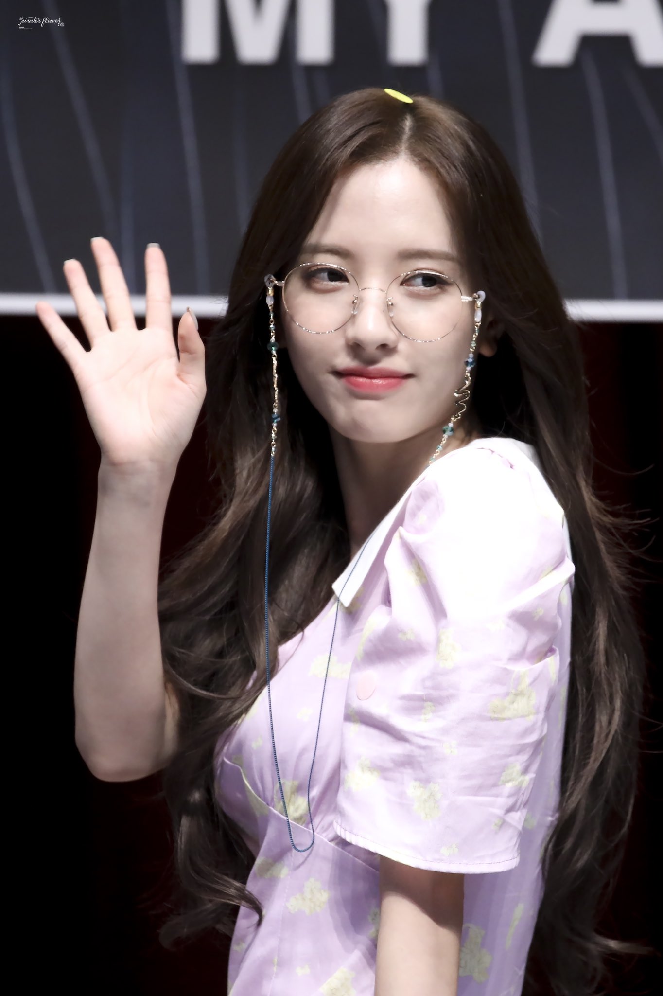 Bona 👋 | Scrolller