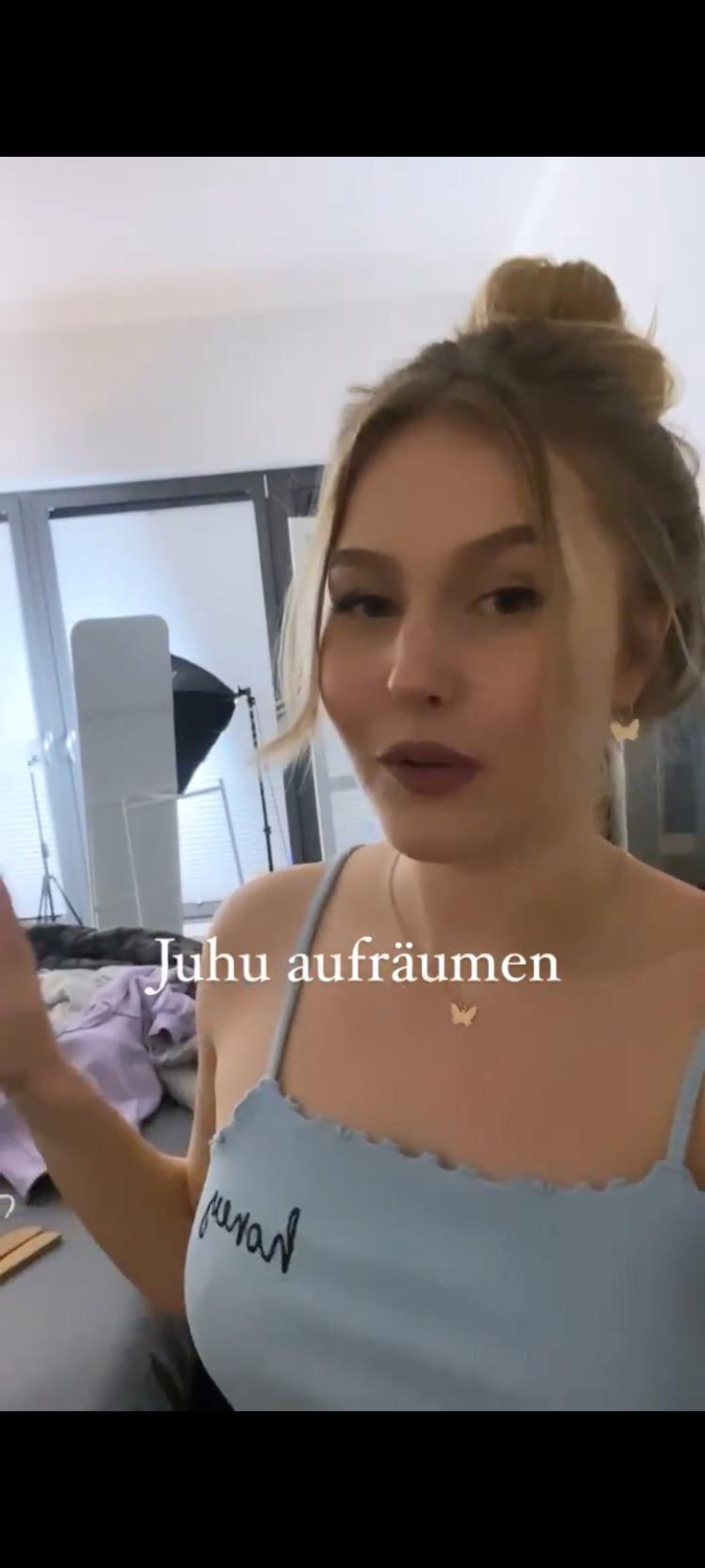 Boobs Scrolller