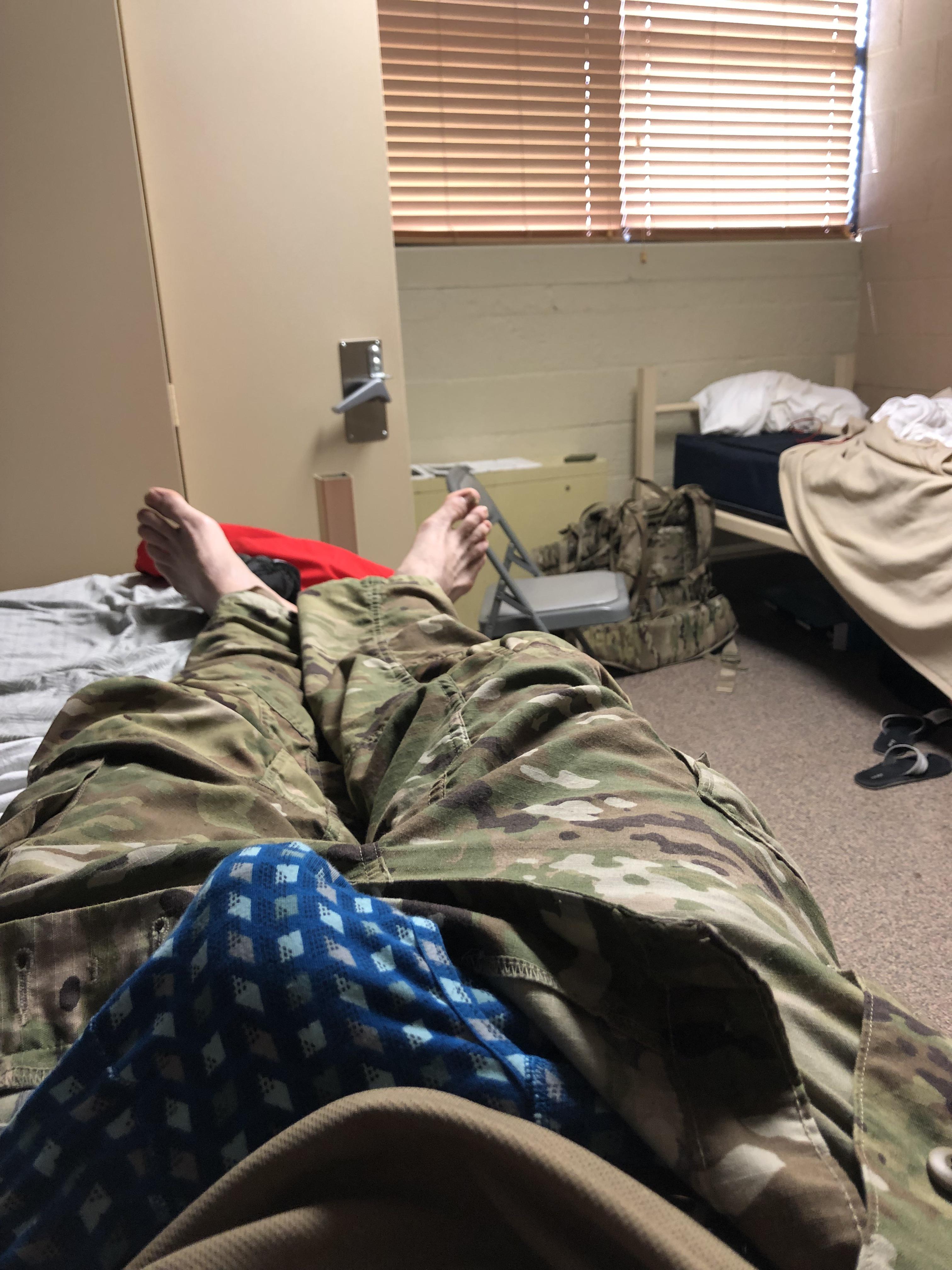 Bored soldier | Scrolller