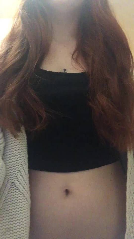 Bouncing my perky titties 💗 | Scrolller