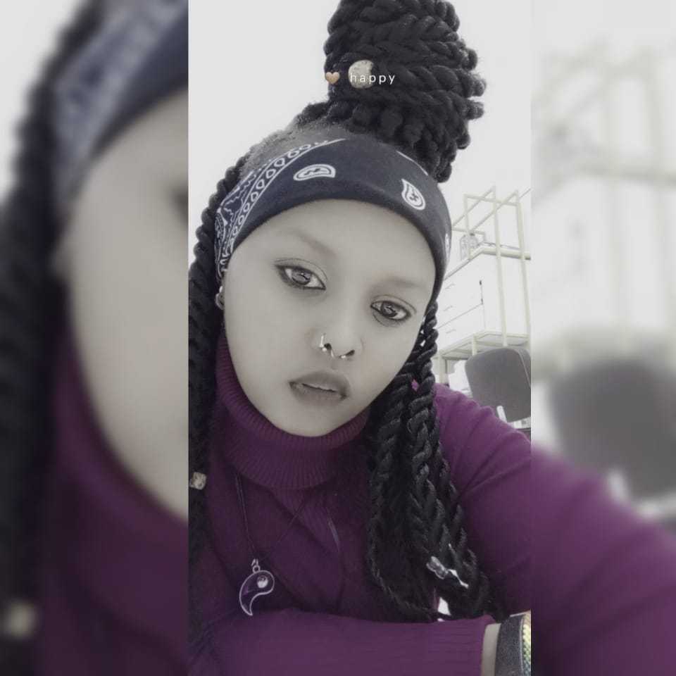 Bow down and beg to serve me | Scrolller