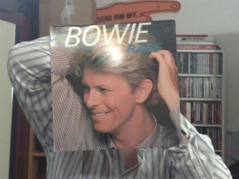 Bowie vinyl pose | Scrolller