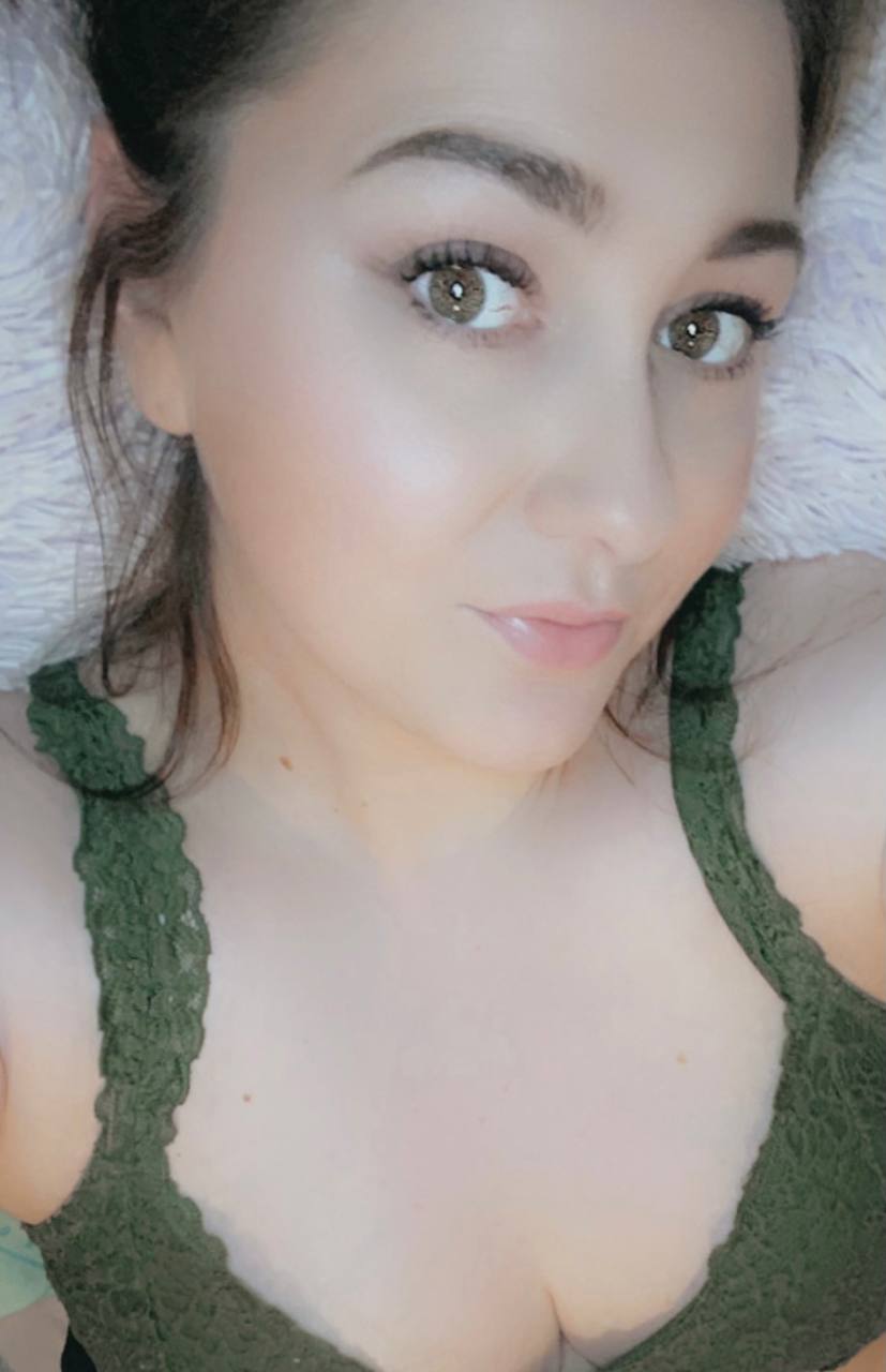 Break up with your gf, I'm bored | Scrolller