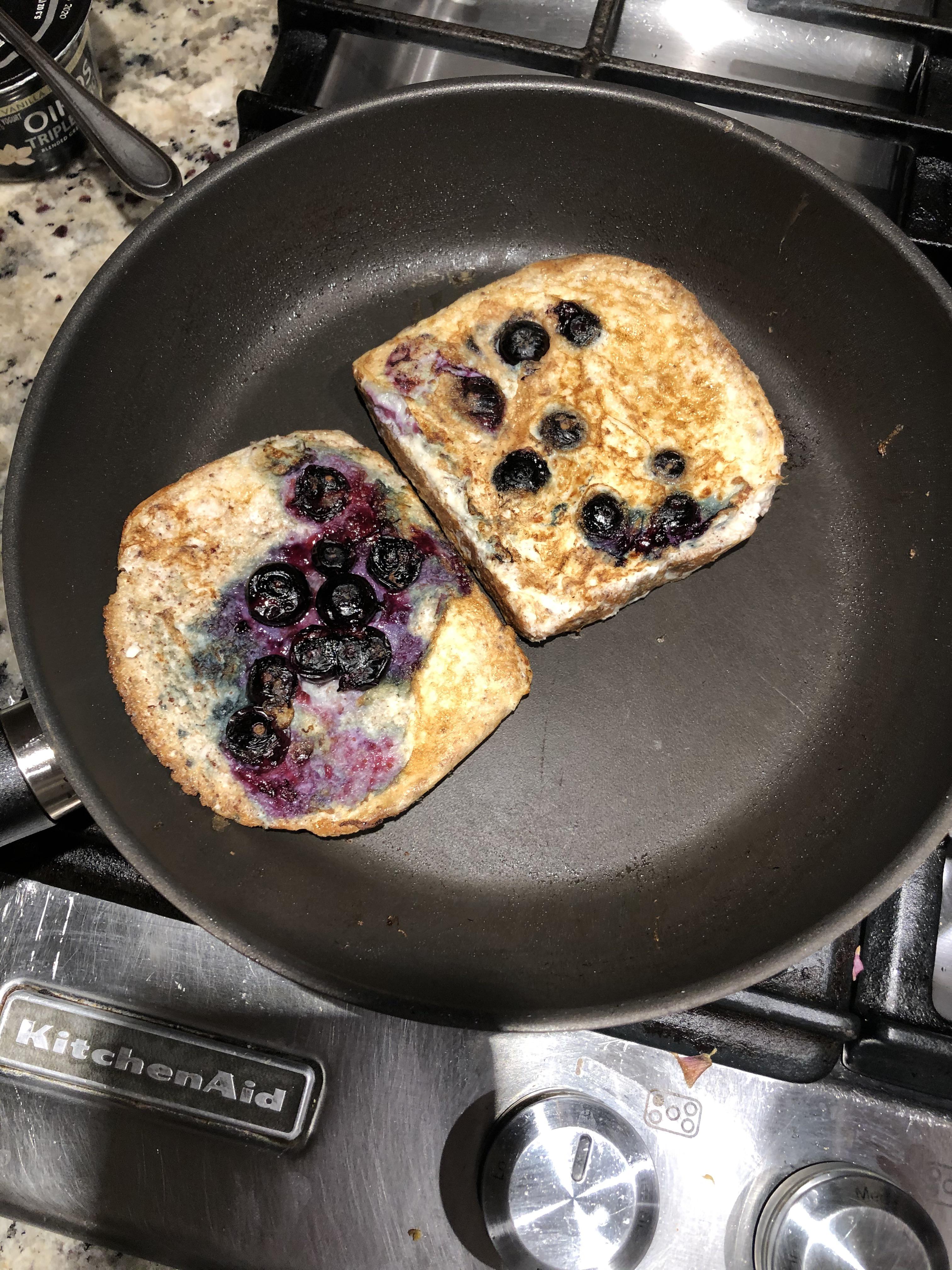 Breakfast is served! | Scrolller