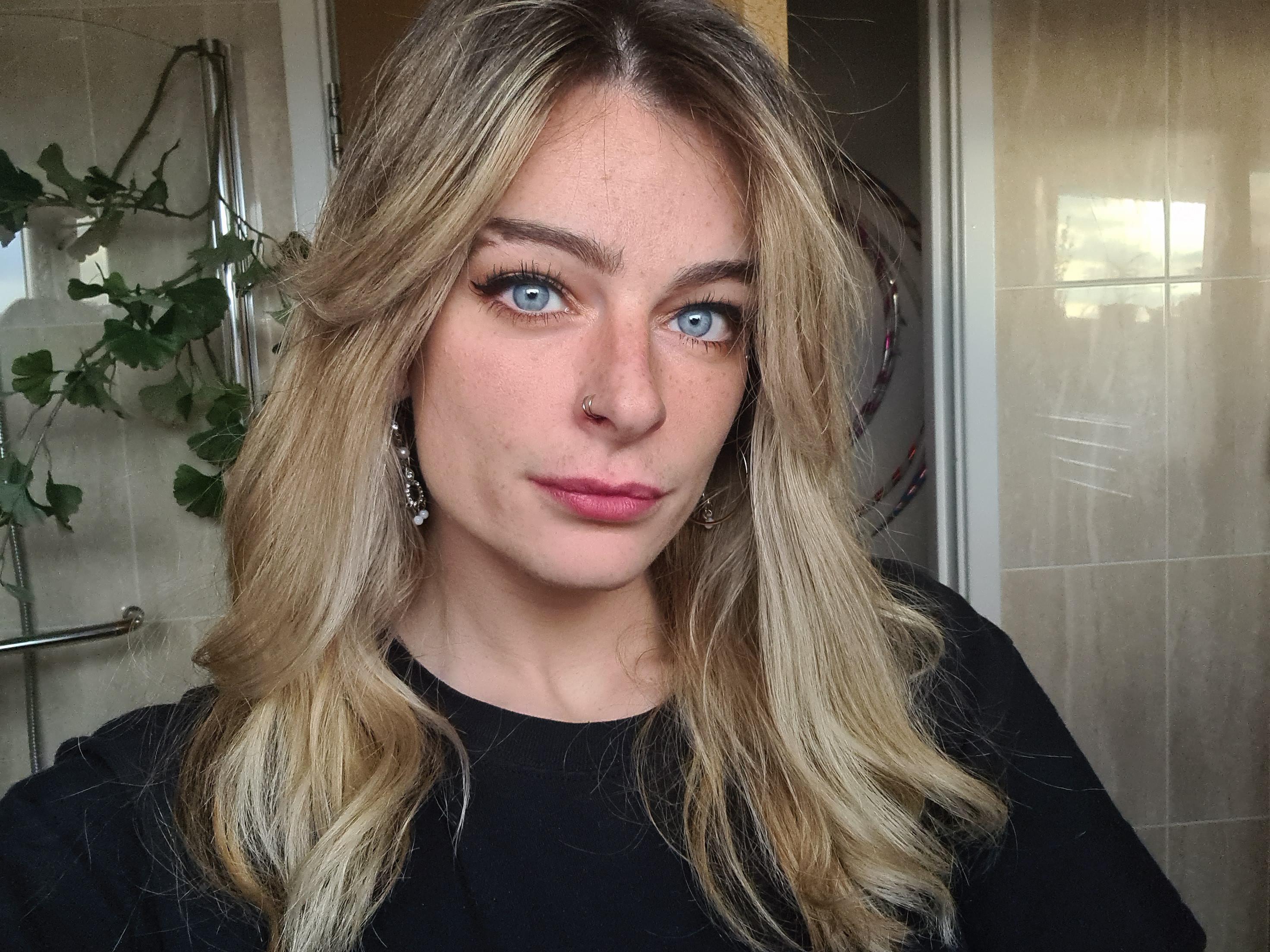 Bright and dreamy | Scrolller