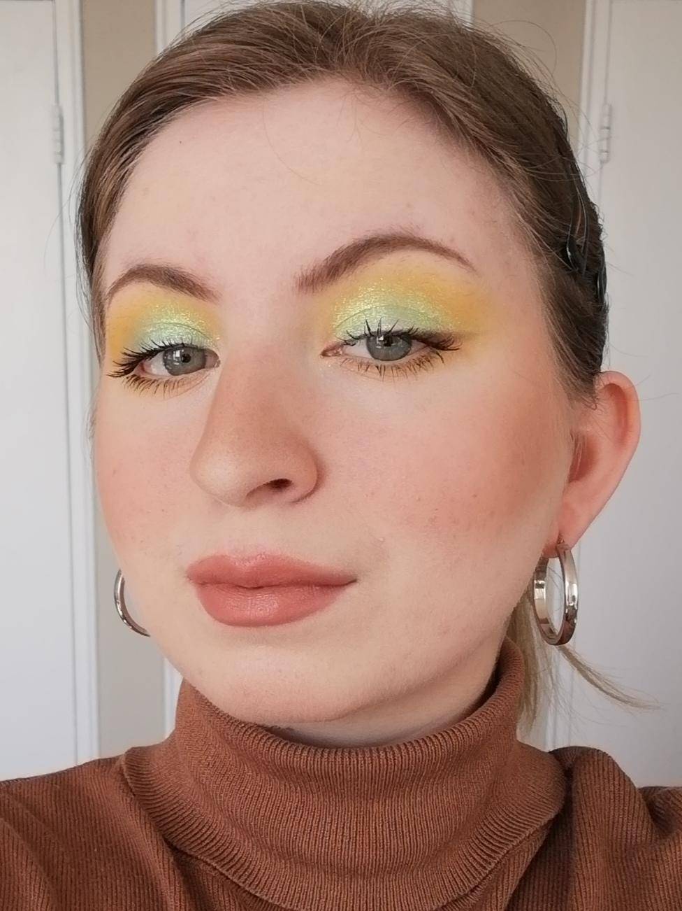 Bright, fun, and ready for spring 🌻 | Scrolller