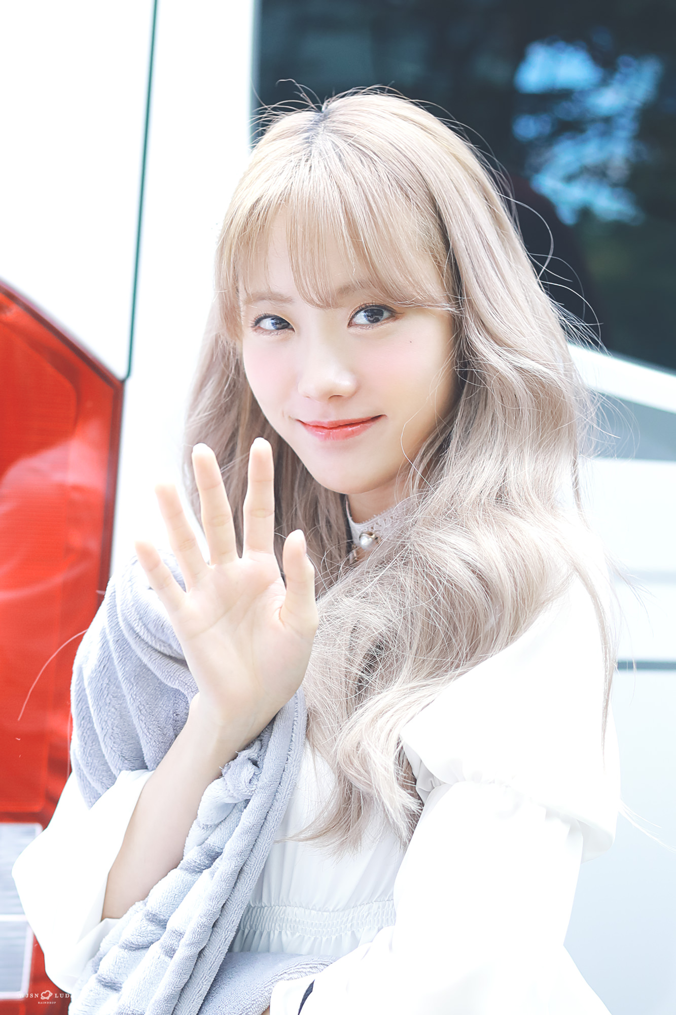 Bright Luda 👋 | Scrolller