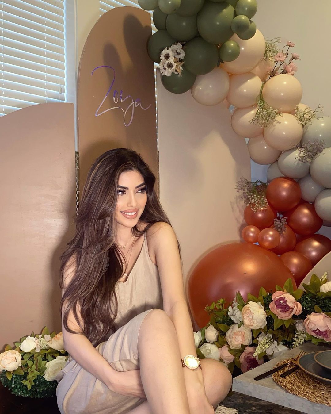 British Pakistani Beauty | Scrolller