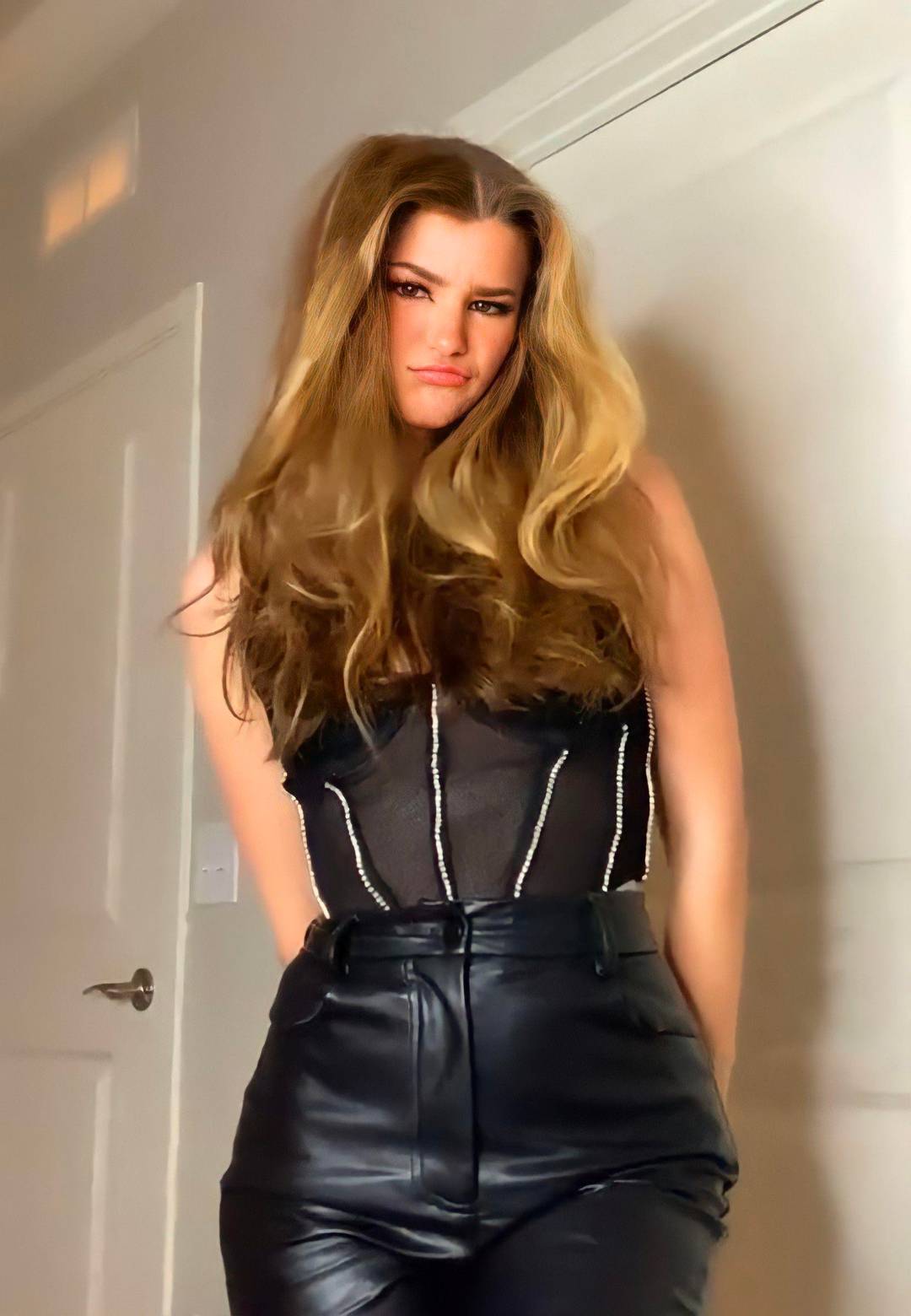 Brooke Enhanced | Scrolller