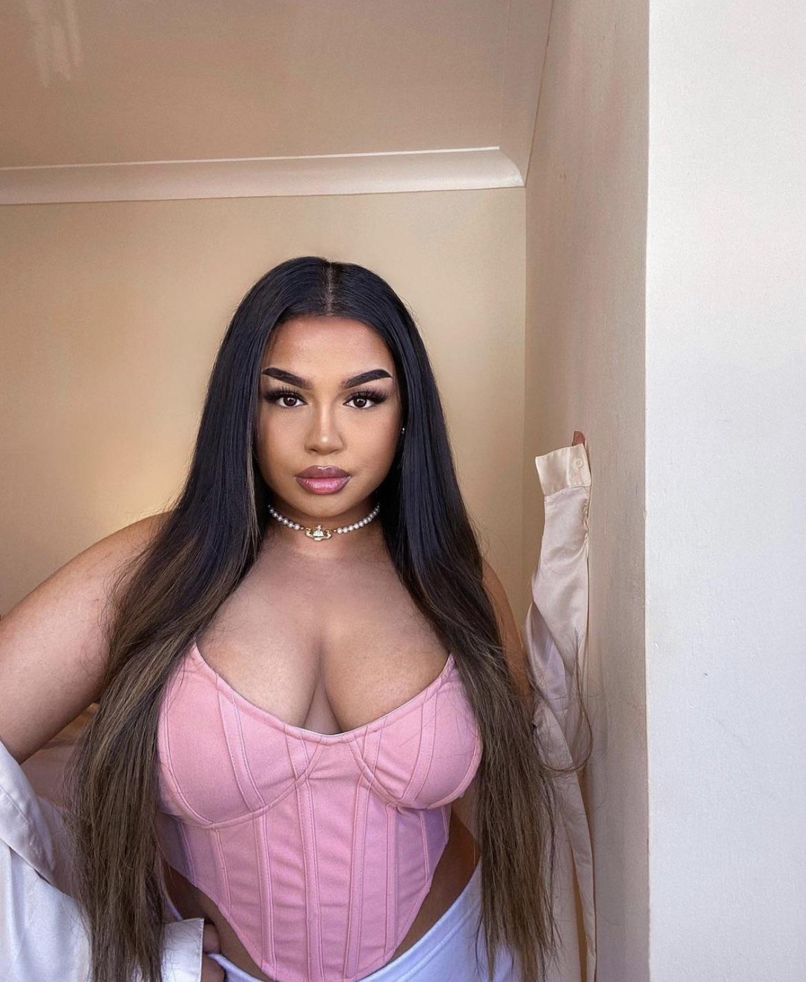 Brown Model from London | Scrolller