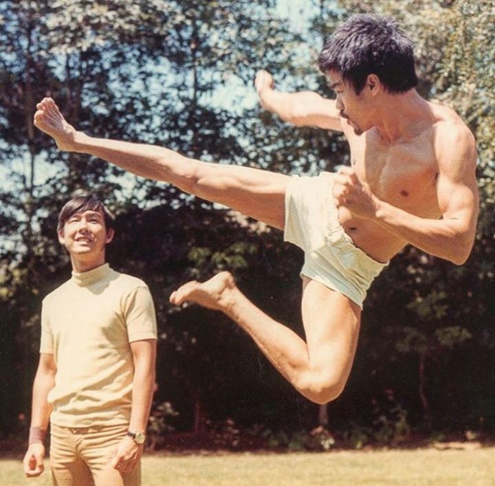 Bruce lee flying kick | Scrolller