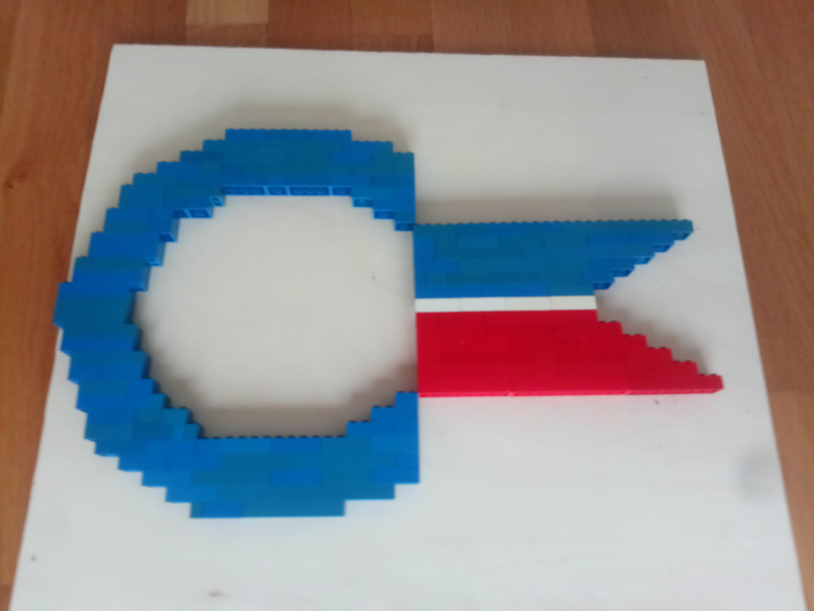 Built this out of Legos to hang on my wall | Scrolller
