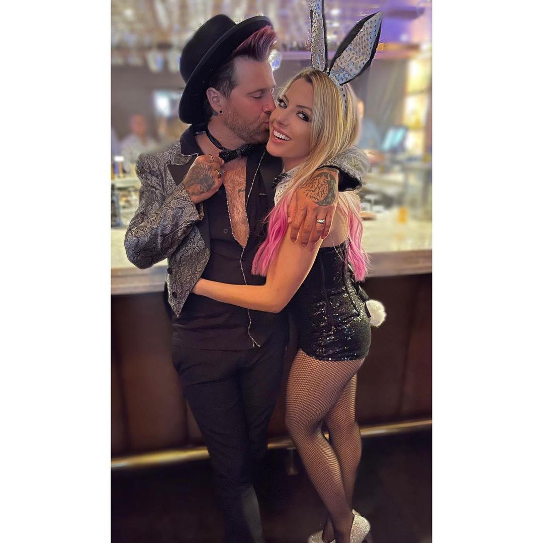 Bunny Alexa | Scrolller