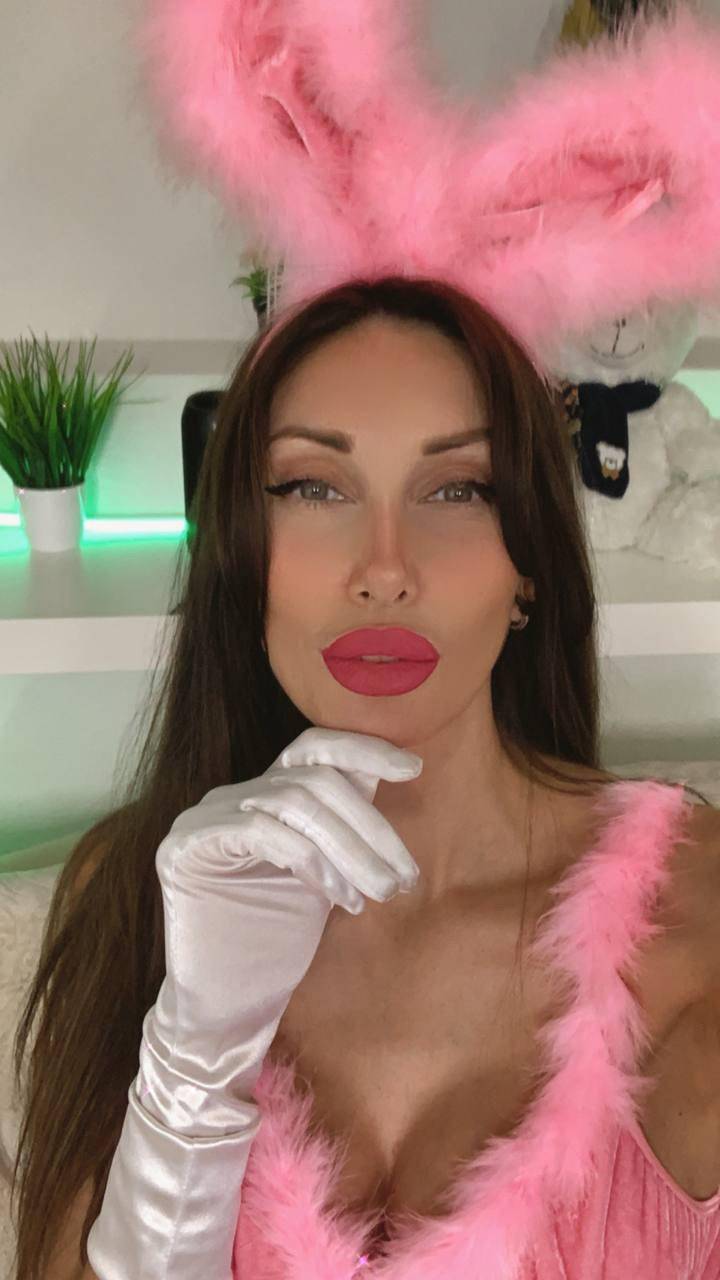 Pretty bunny 🐰 | Scrolller