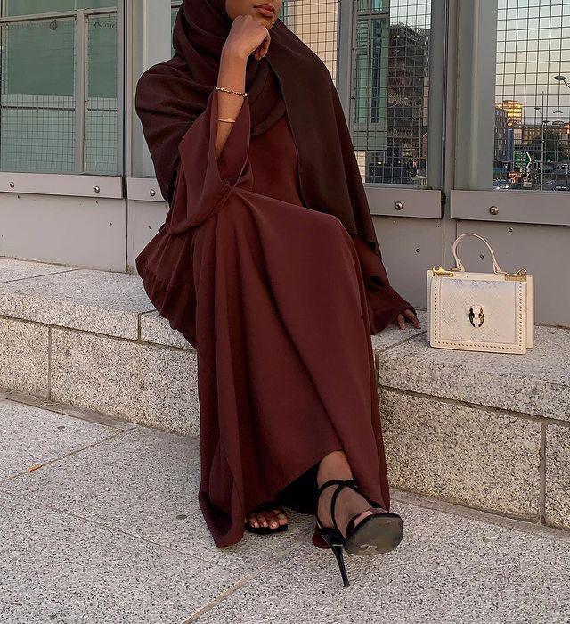 Burgundy | Scrolller