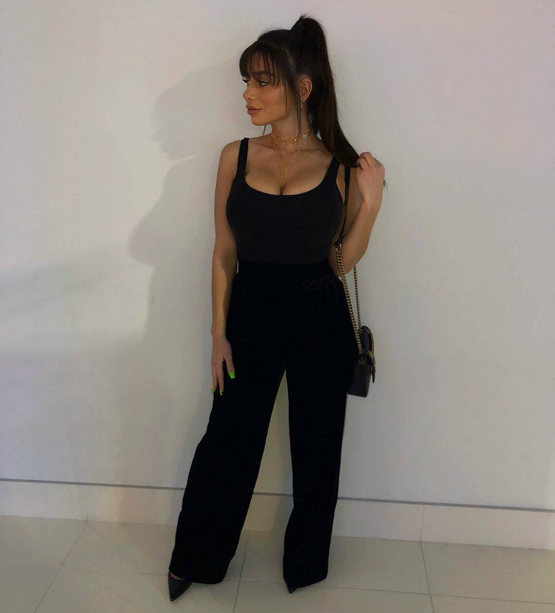 Busting out in Black | Scrolller