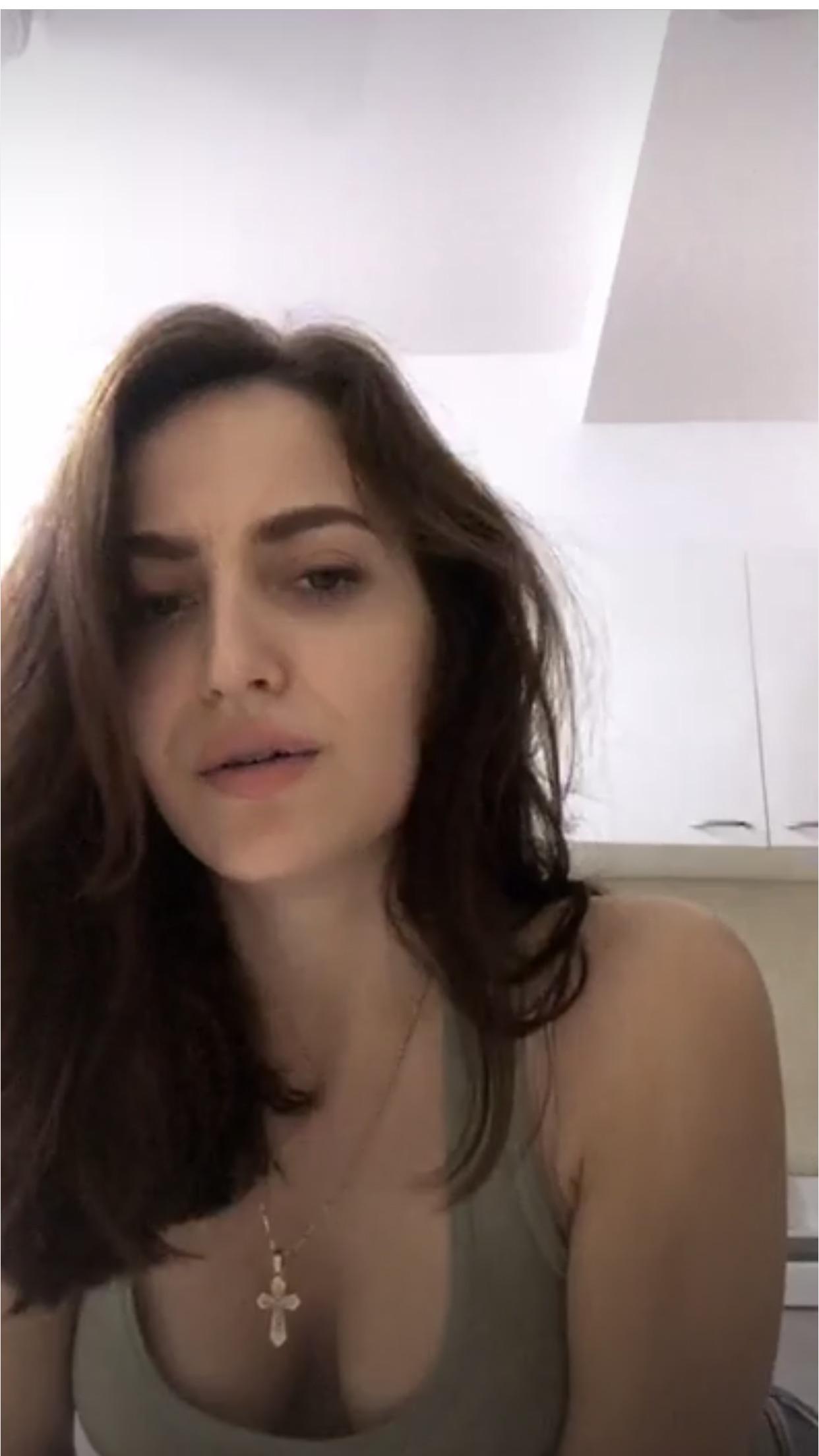 Busty Scrolller