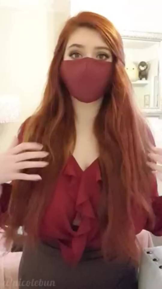 Busty Redhead Reveal | Scrolller