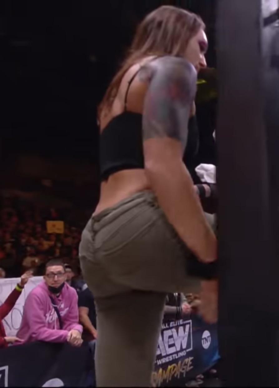 Buttlander (AEW Rampage) | Scrolller