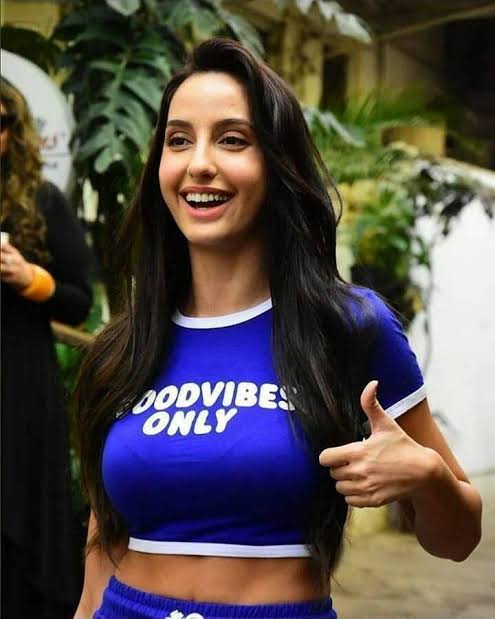 C⛎m Drainer Nora Booby Fatehi | Scrolller