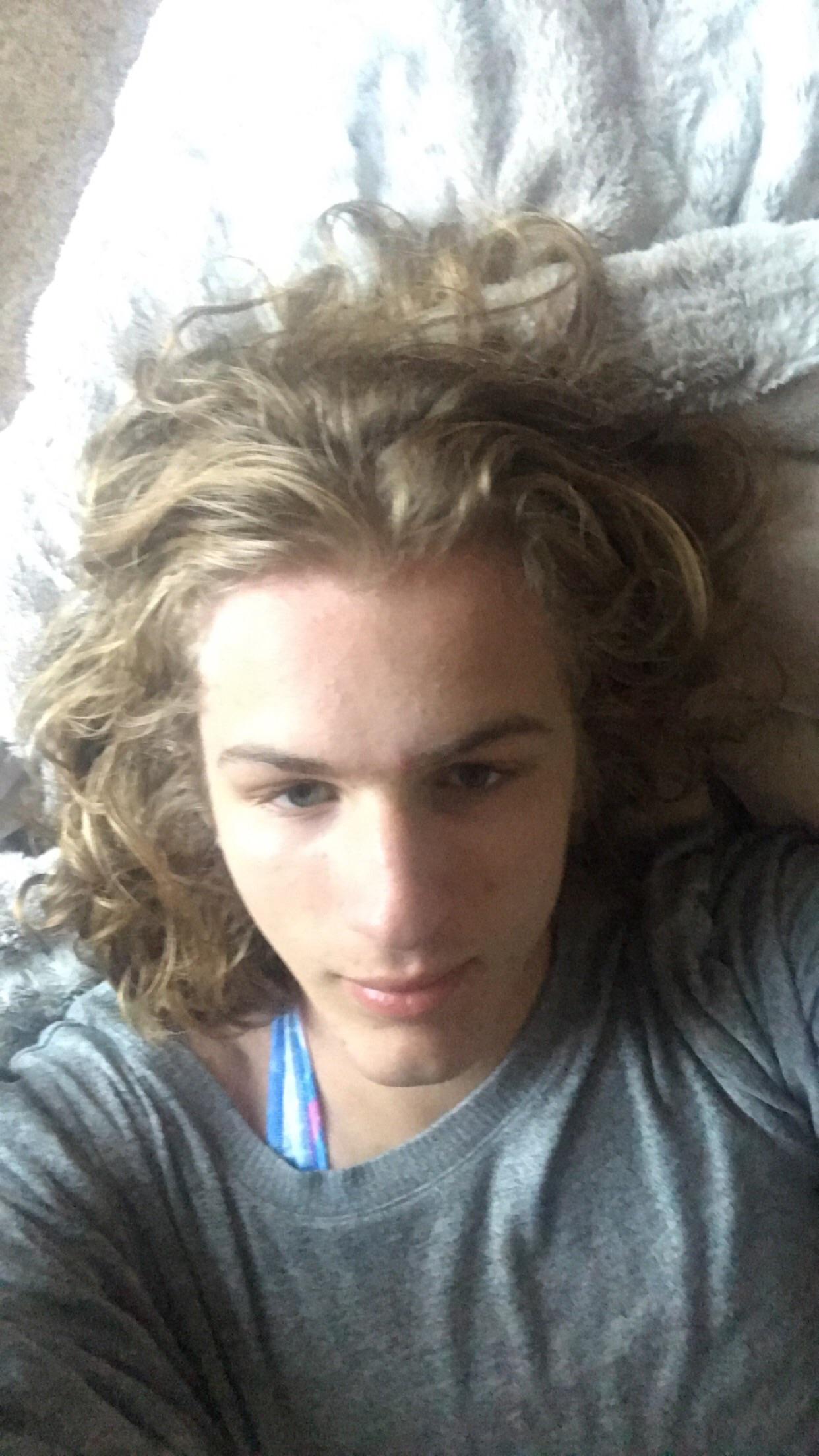 C’mere, silly ;) | Scrolller