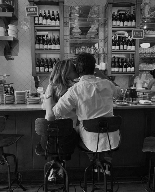 Cafe Kisses | Scrolller