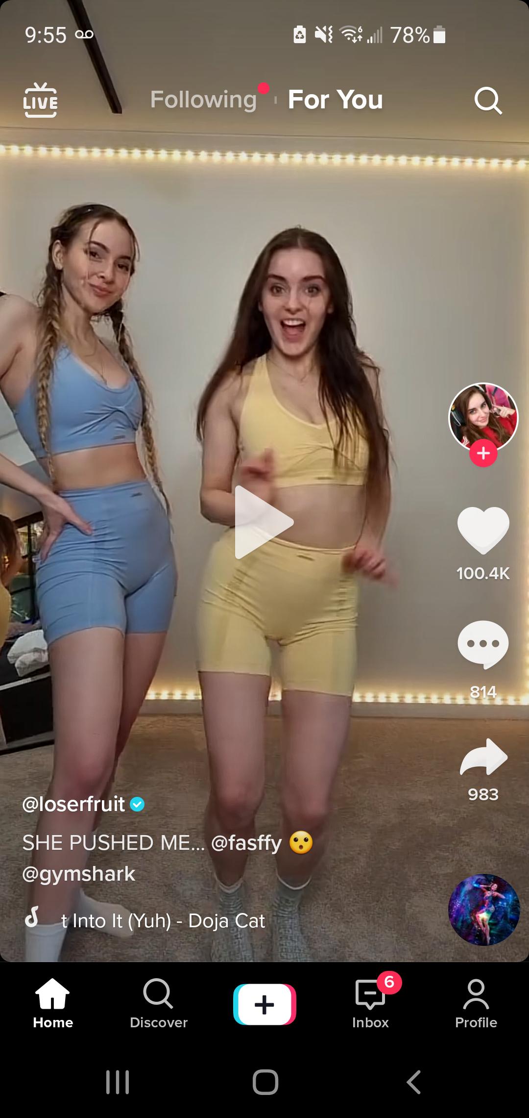 Cameltoe | Scrolller