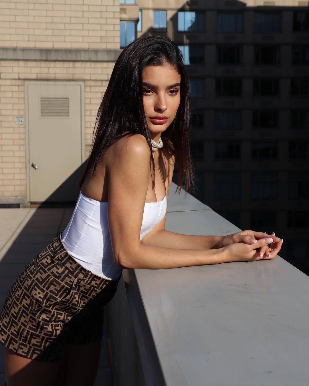 Cami Romero | Scrolller