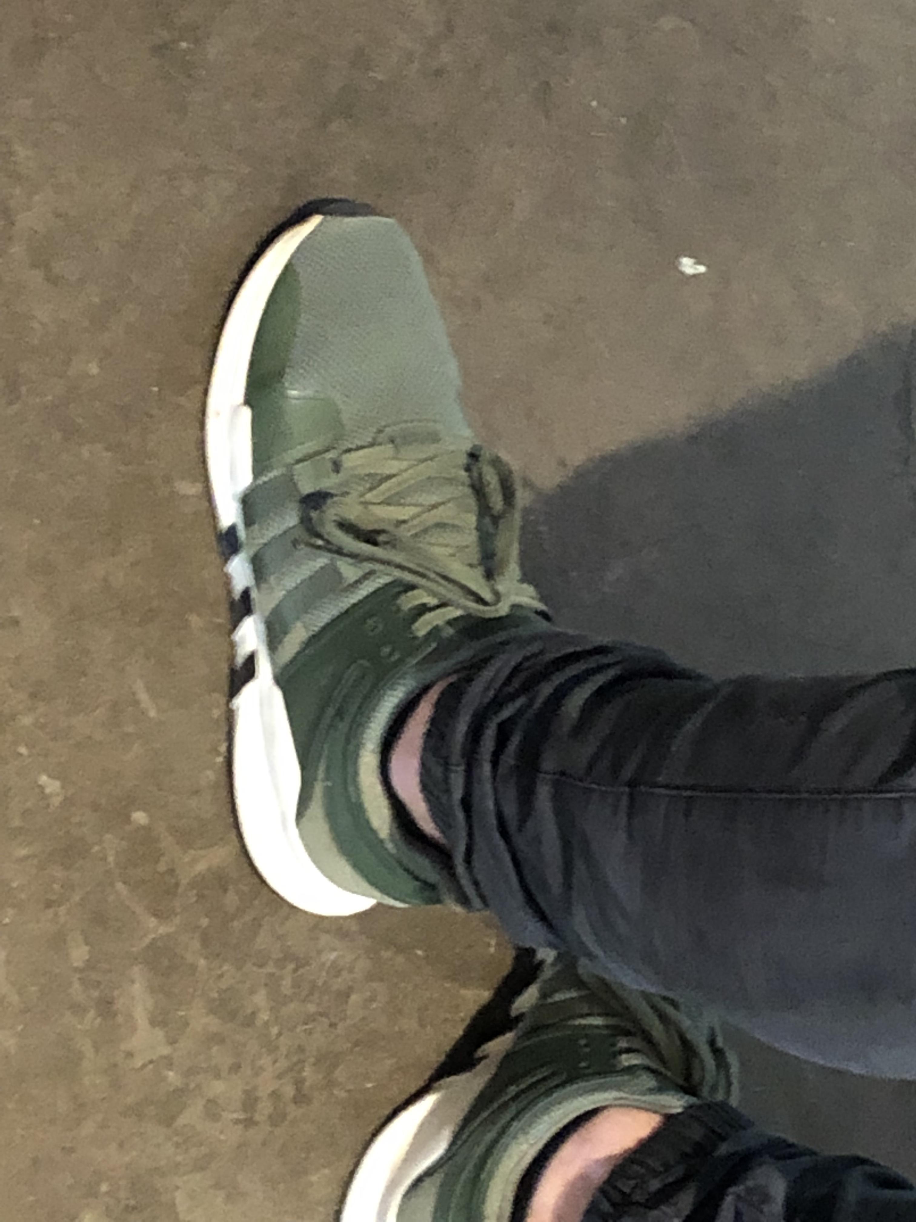 Can anyone help identify these shoes? Must have them | Scrolller