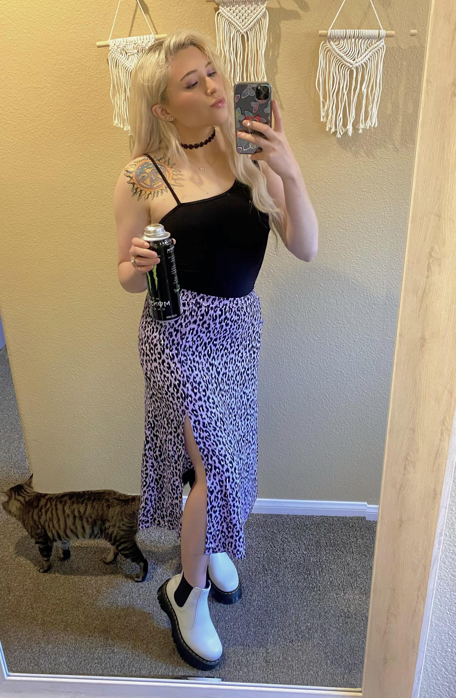 Can I be your college alt girlfriend? | Scrolller