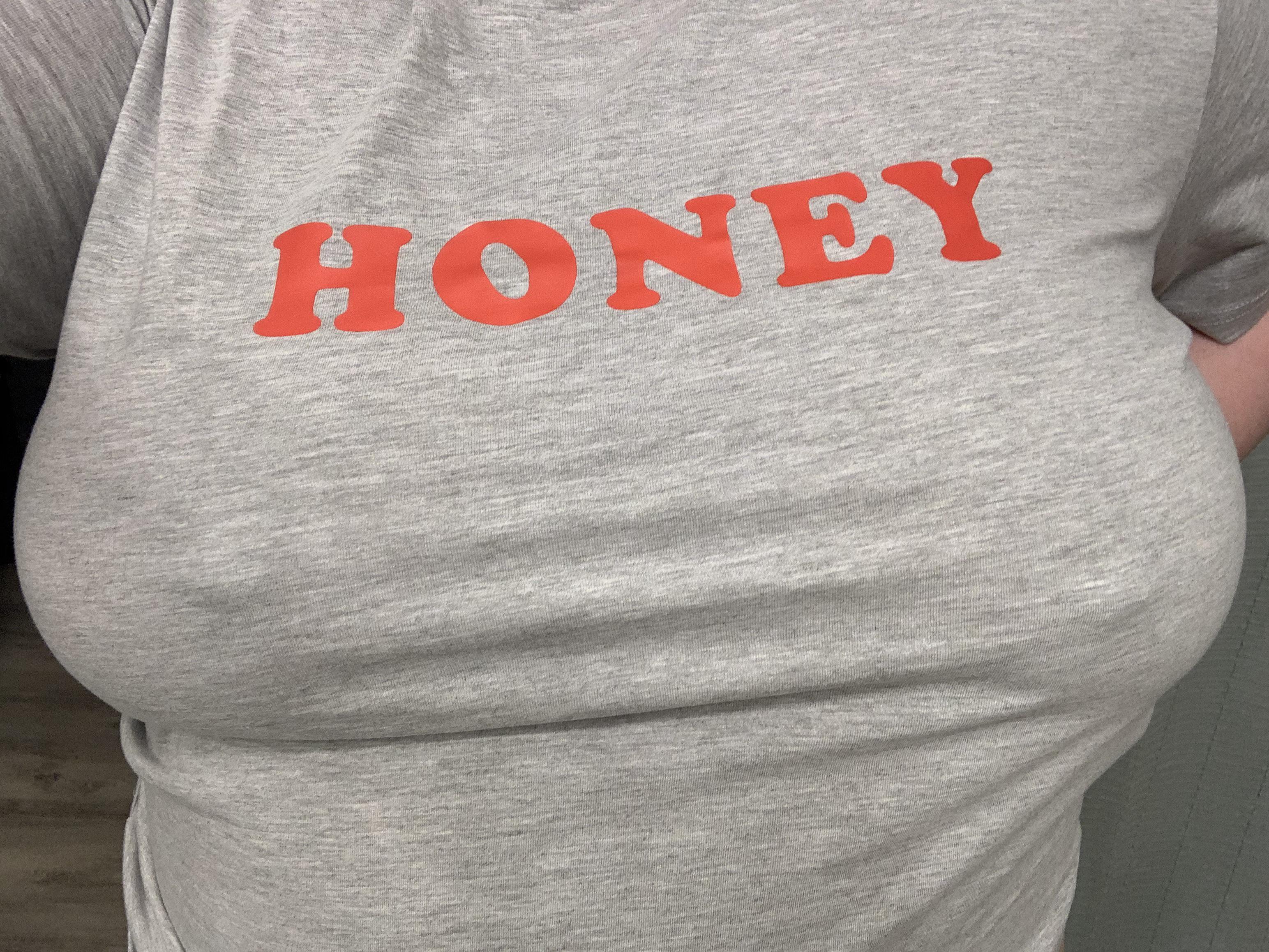 Can I be your Honey 😉 | Scrolller