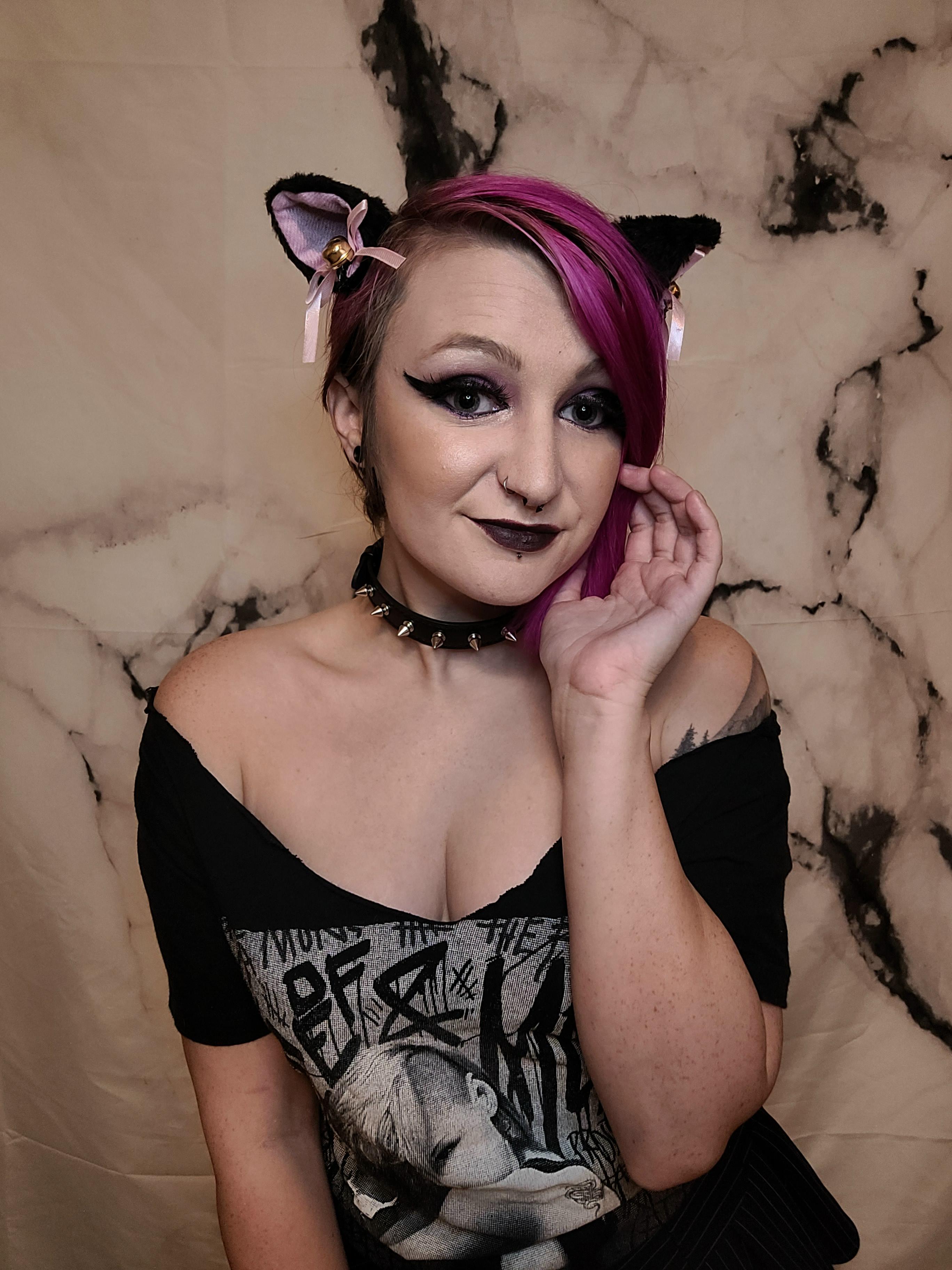 Can I be your kitten | Scrolller