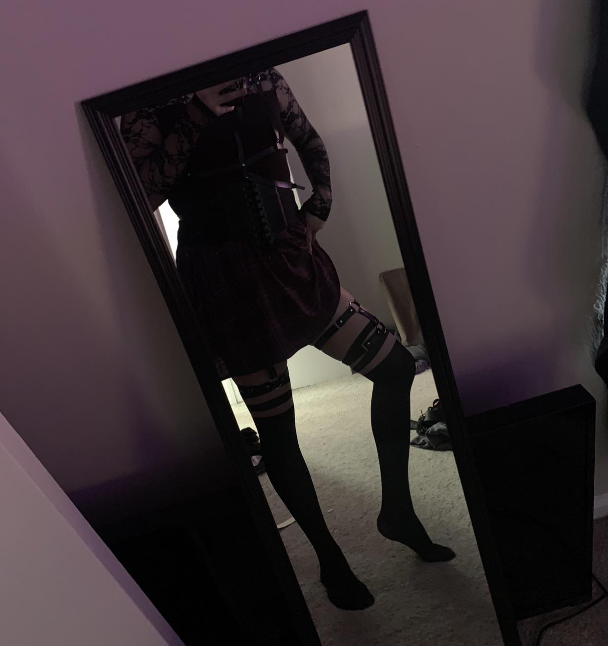 Can I sit at the femboys table? 🥺 | Scrolller