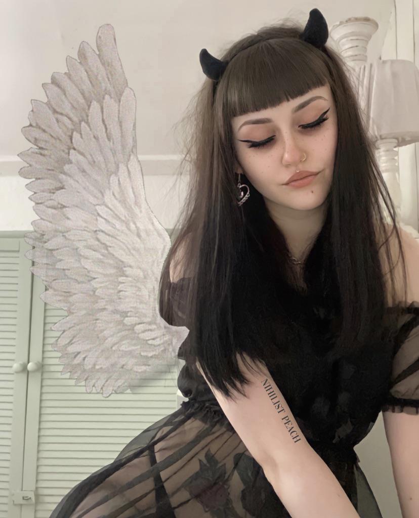 Tiny Emo Girl With Hard Kinks Scrolller