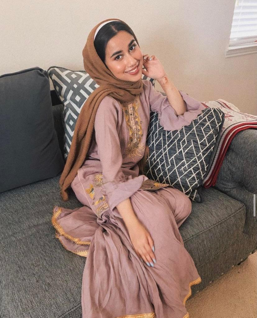 Can someone edit or make captions of my sis? Please pm me.. | Scrolller