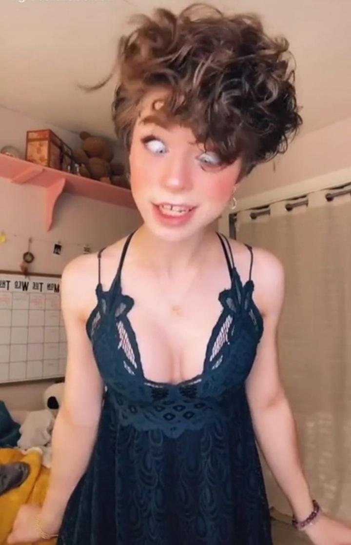 I want to fuck her while she looks like this | Scrolller