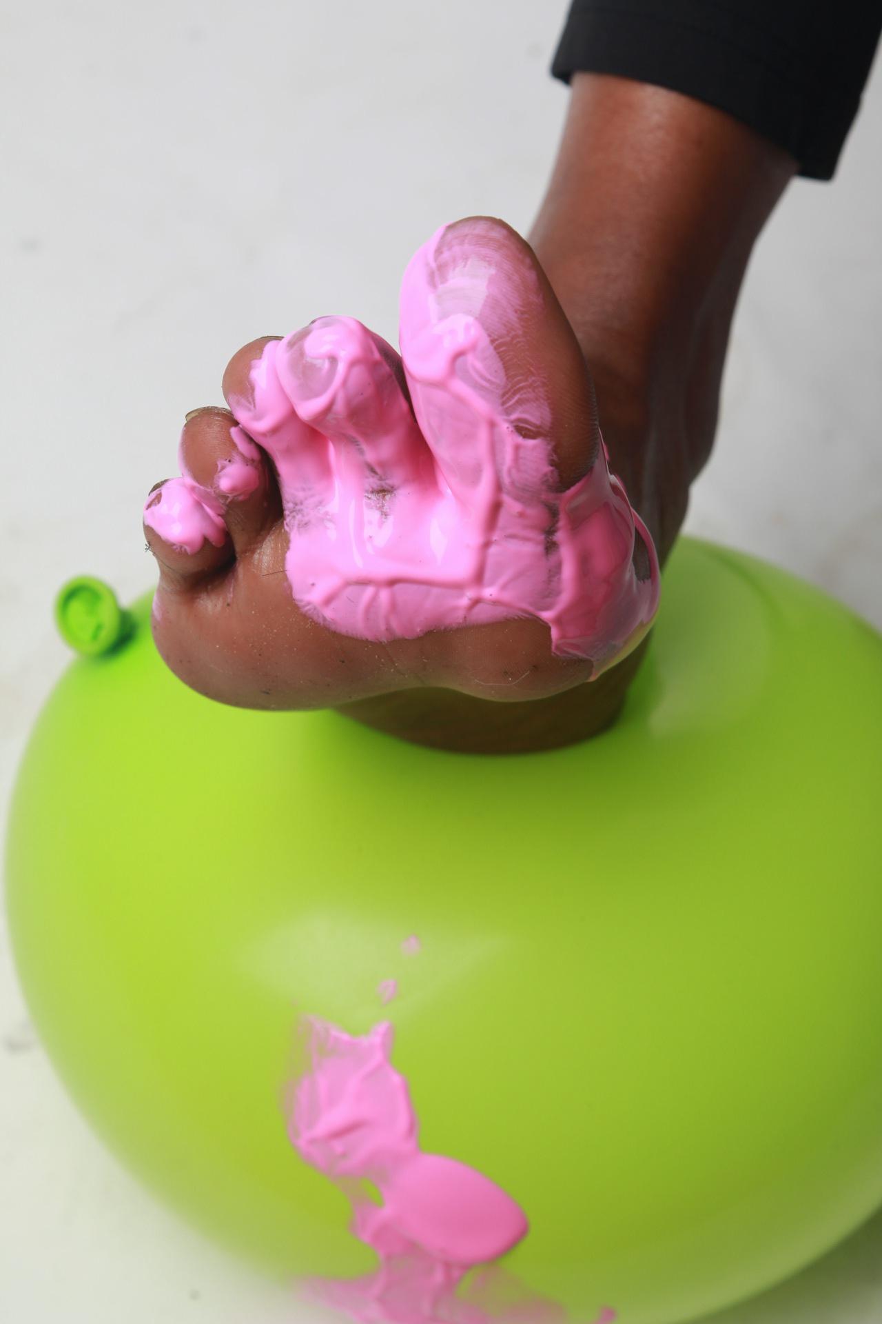 Can you guess what my favorite color is? | Scrolller