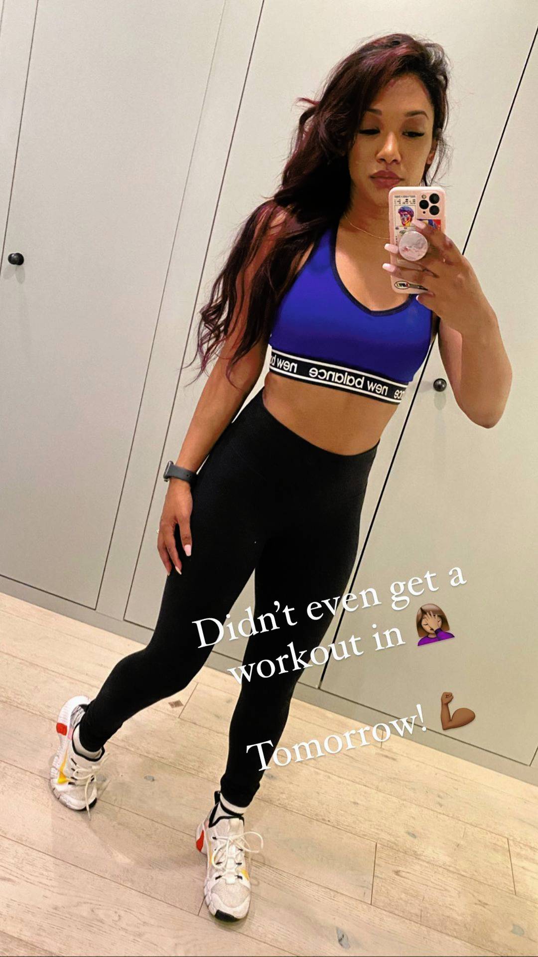 Candice Patton Scrolller