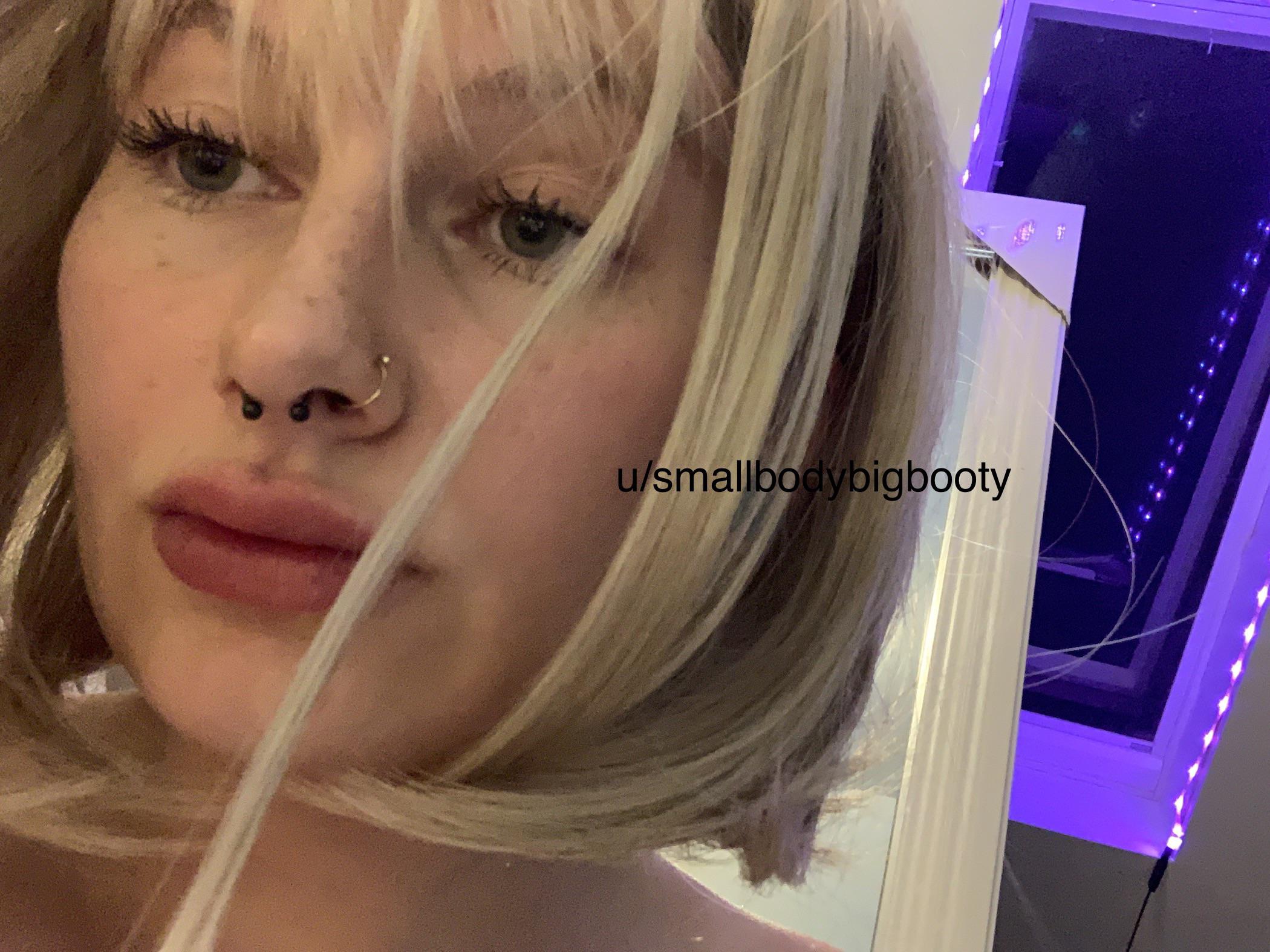 Candid [25f] | Scrolller