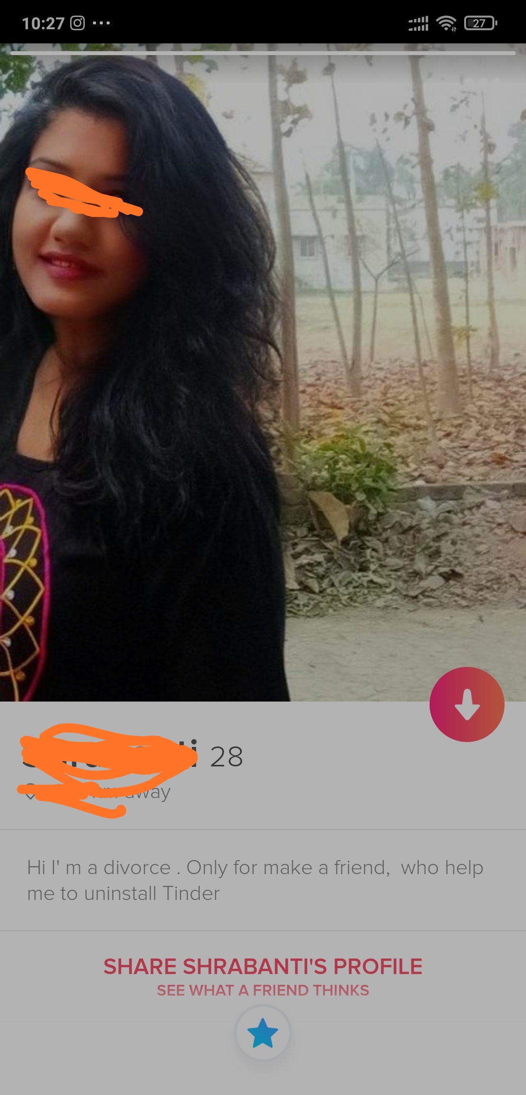 Can't she just tap and hold on the icon and select "uninstall"? | Scrolller