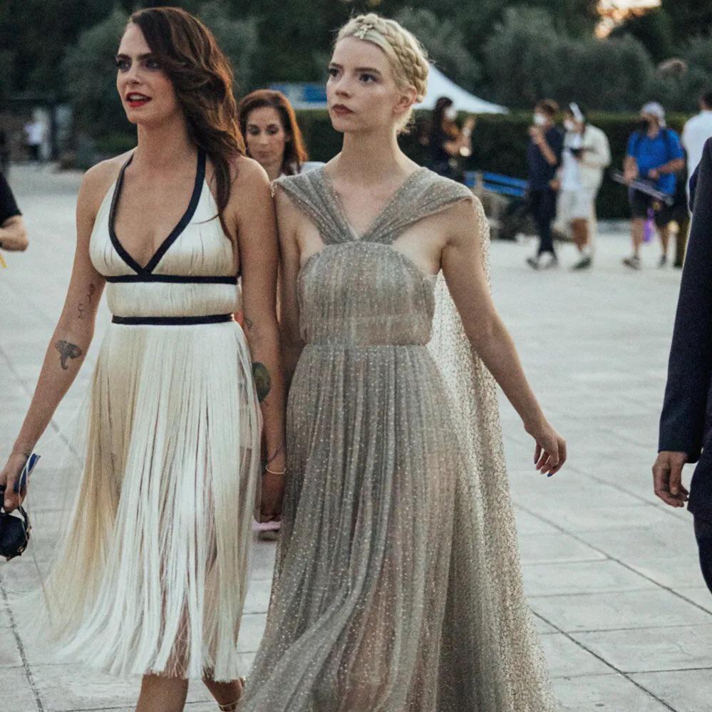 Imagine A Double Blowjob From Anya Taylor Joy And Cara Delevingne Scrolller