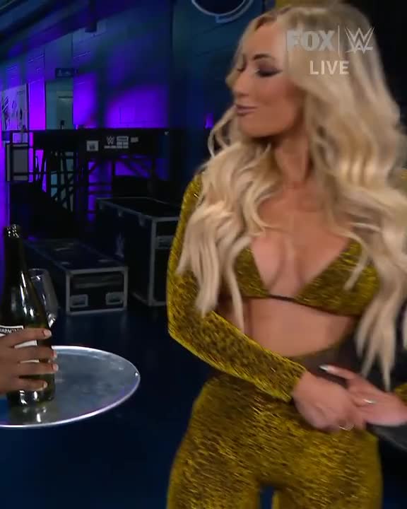 Carmella | Scrolller