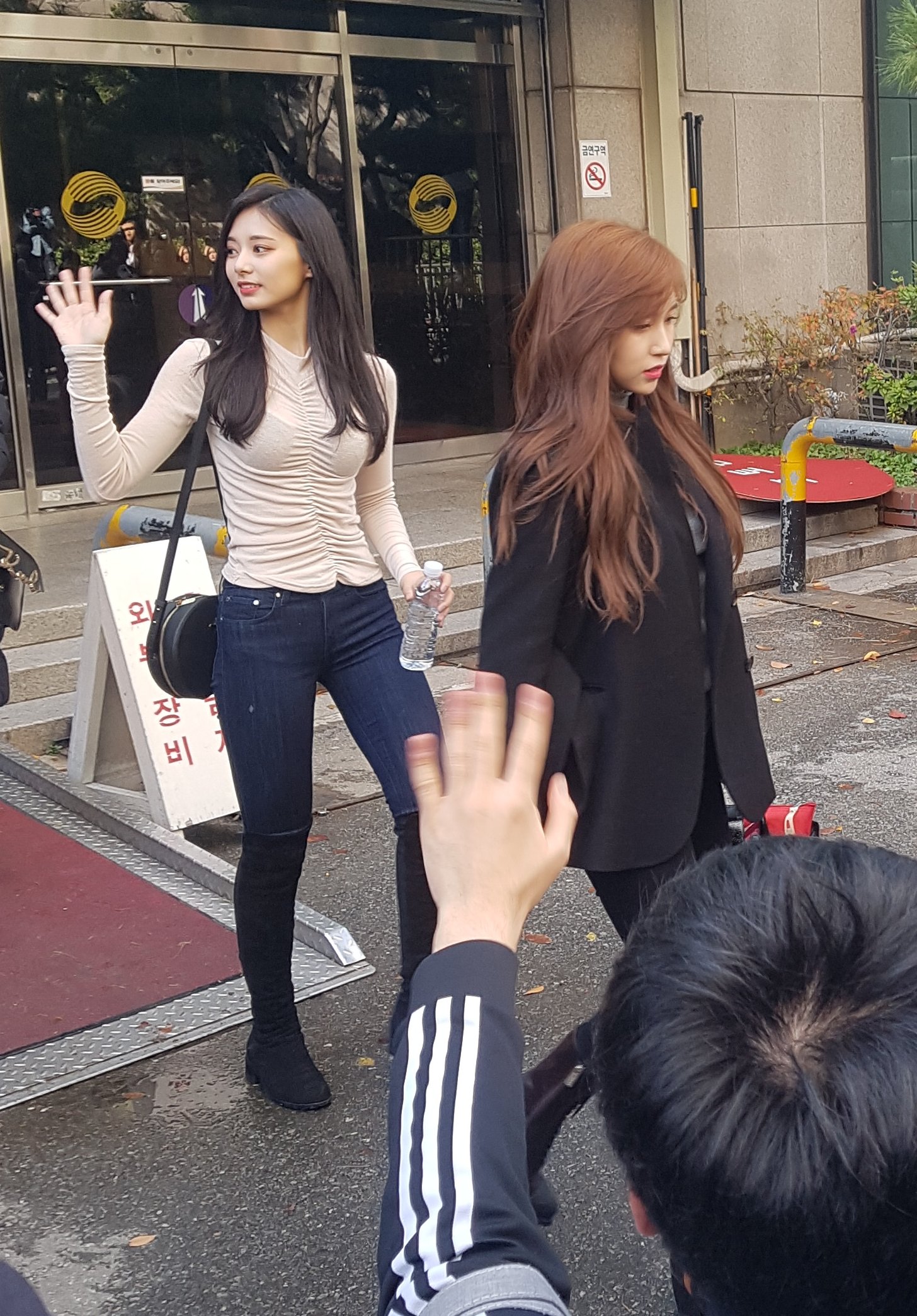 Casual Tzuyu and Mina | Scrolller