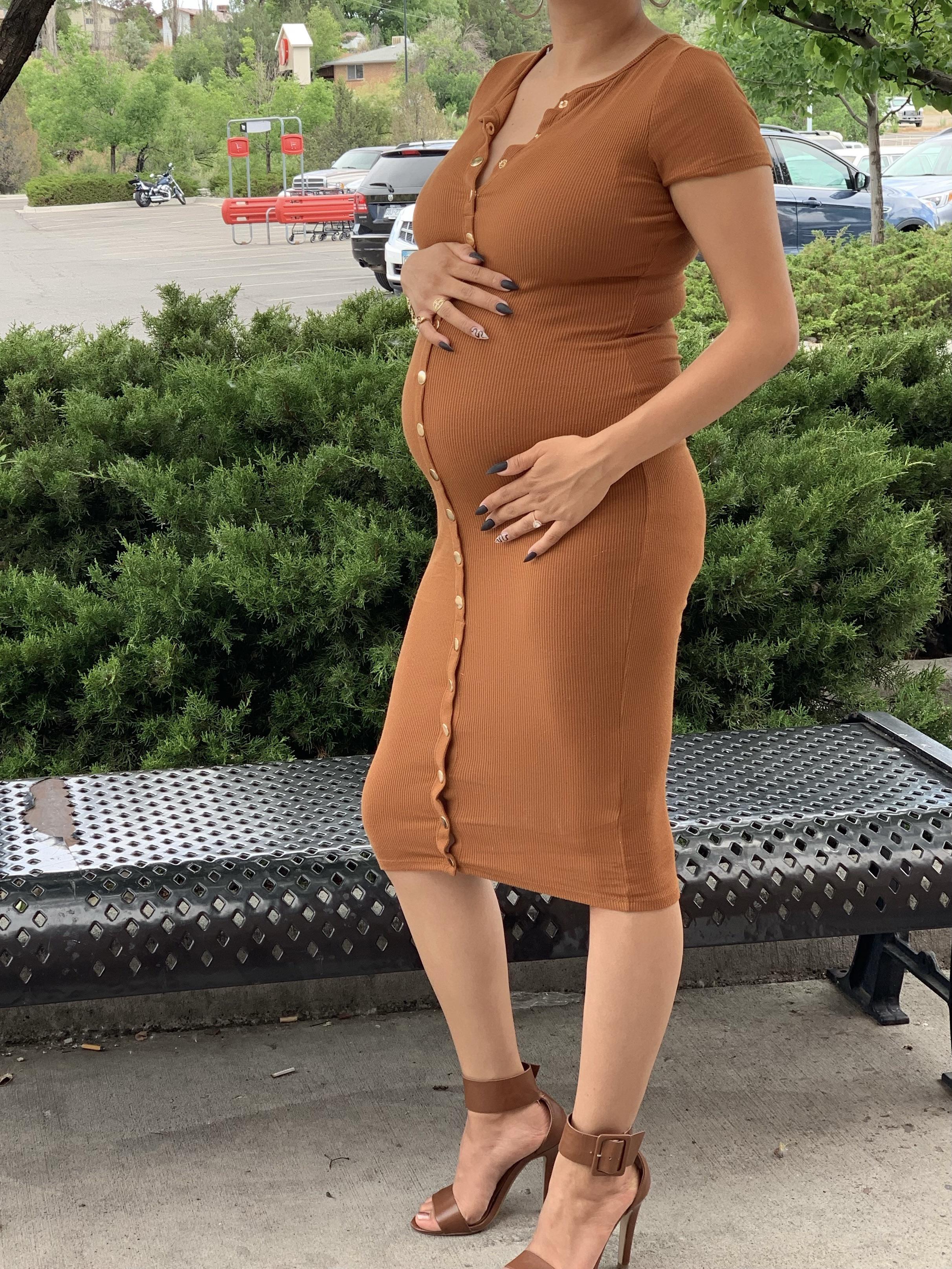 Casually going for a walk 👠 | Scrolller