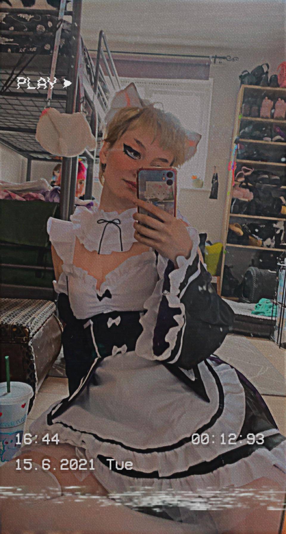 Catboy maid moment! (Bonus points if you recognise the outfit 🐱) | Scrolller