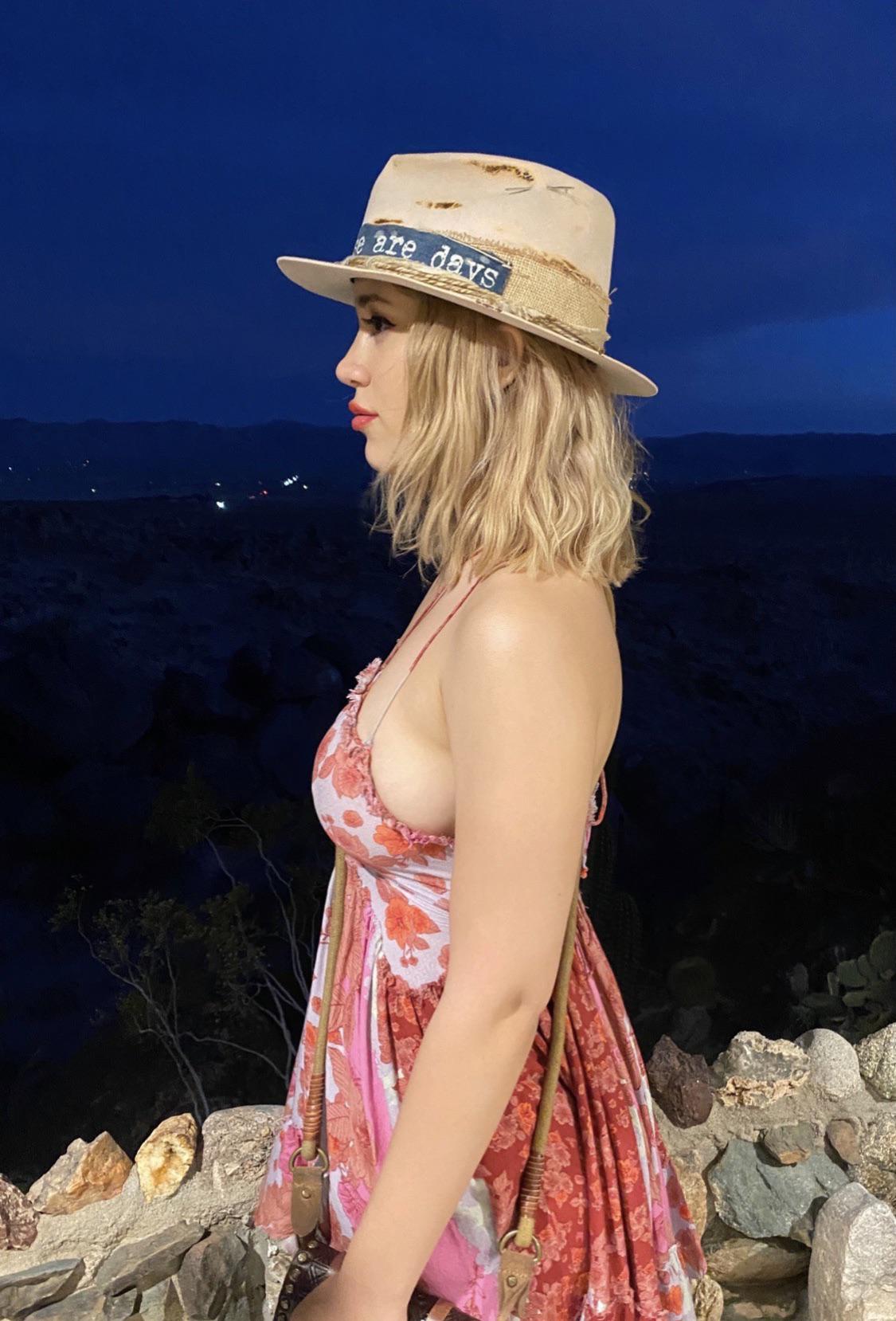 Caylee’s side profile | Scrolller