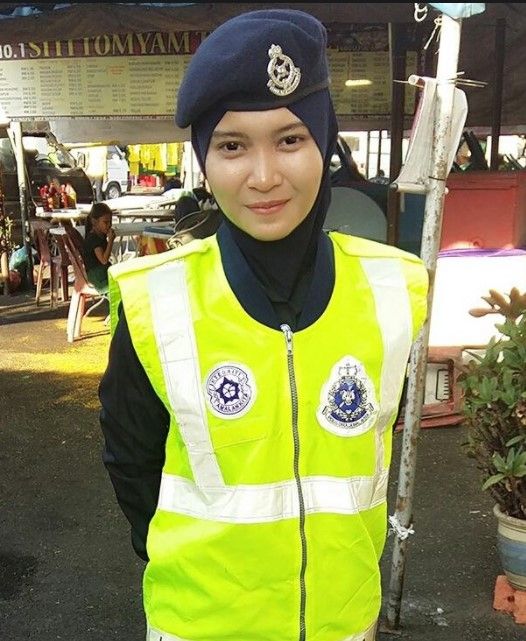 Cek Comments | Scrolller