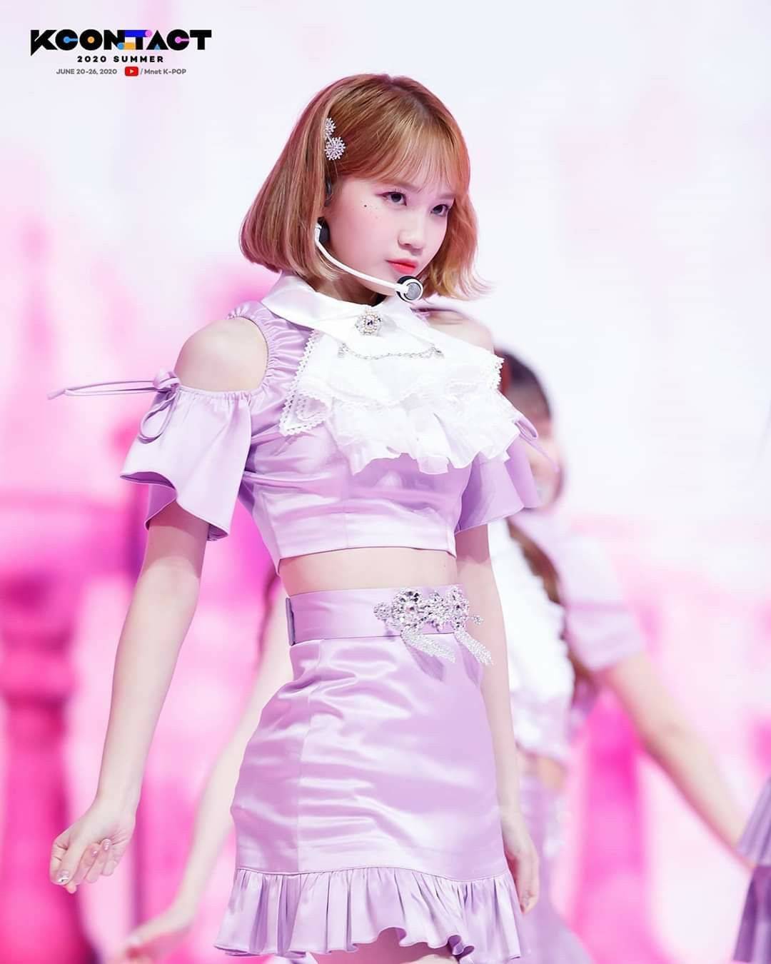 Chaewon | Scrolller