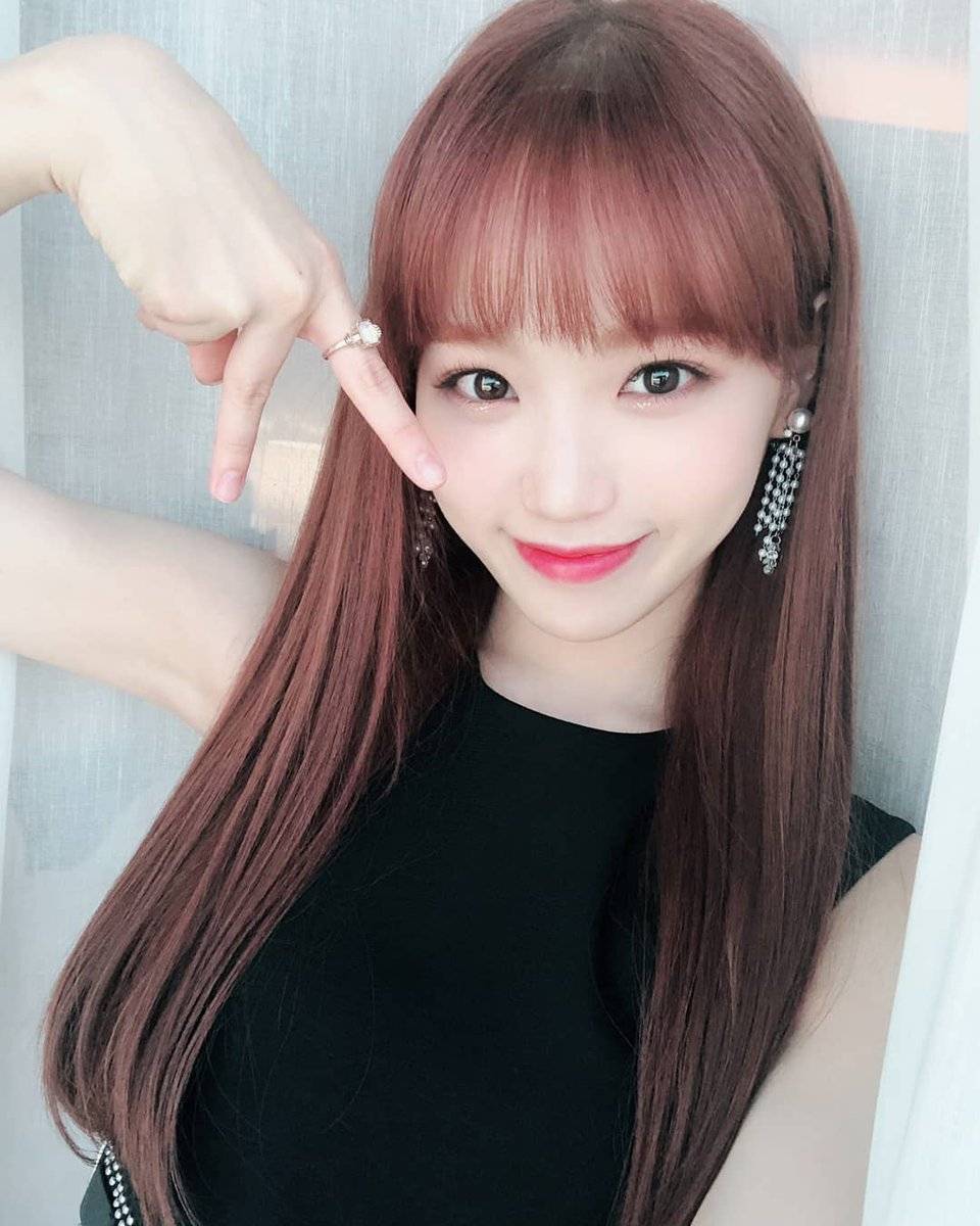 Chaewon | Scrolller